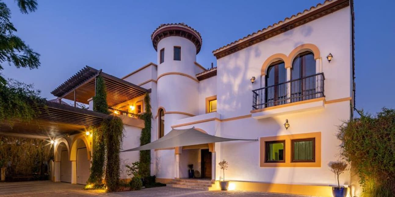 Arenco Real Estate | Luxury Real Estate Brand in the UAE | Range